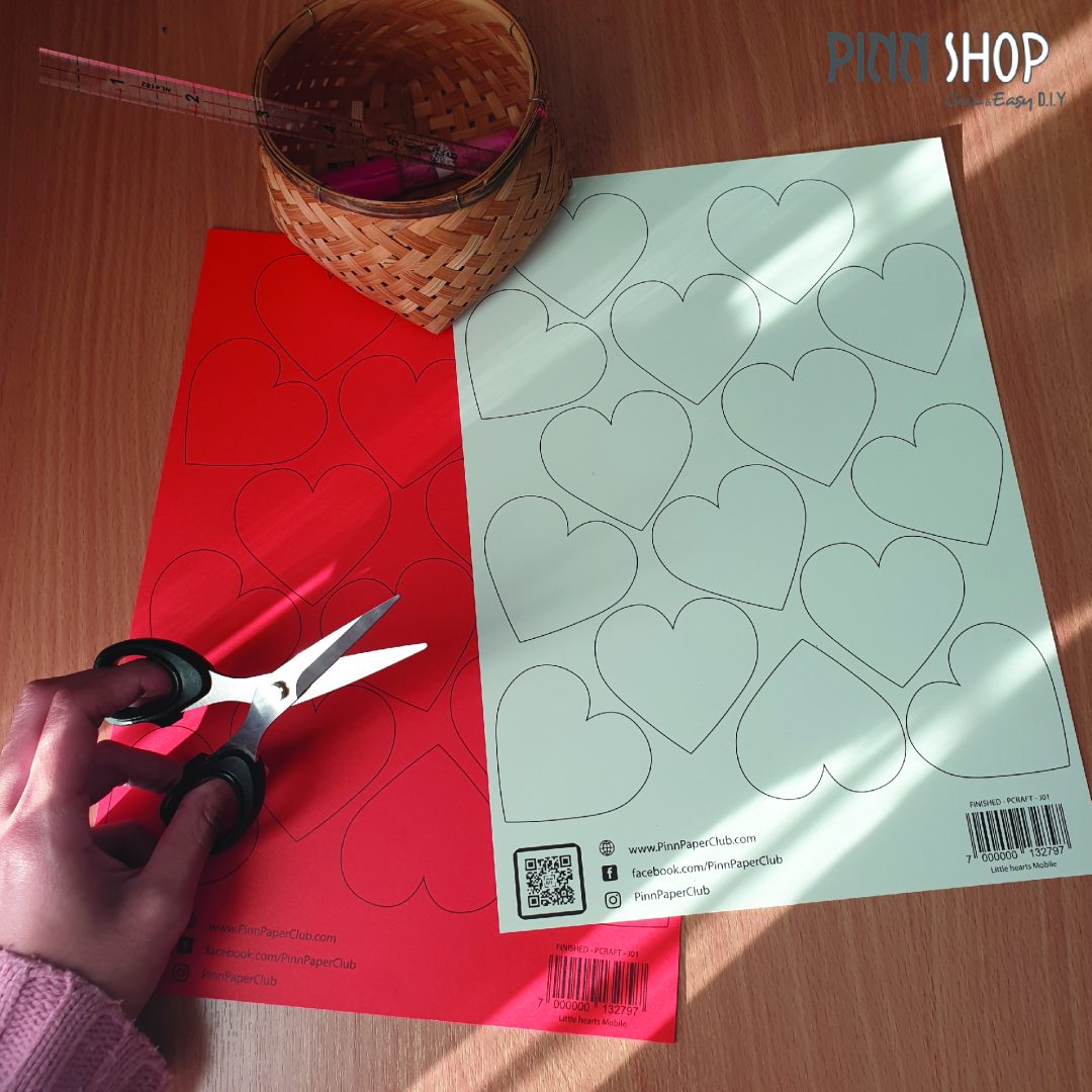 ไอเทมยอดฮิต โมบายหัวใจ สำหรับตกแต่งบ้าน หรือคาเฟ่เก๋ๆ | SewingRemaker